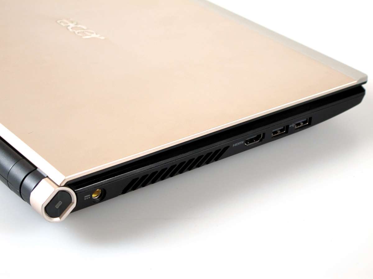 Photos: Inside Acer's Iconia dual screen laptop - iTnews