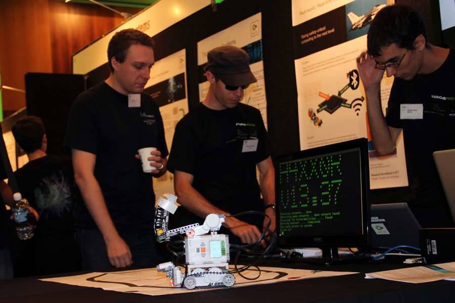Photos: NICTA Techfest 2012 - Hardware - Networking - Security ...