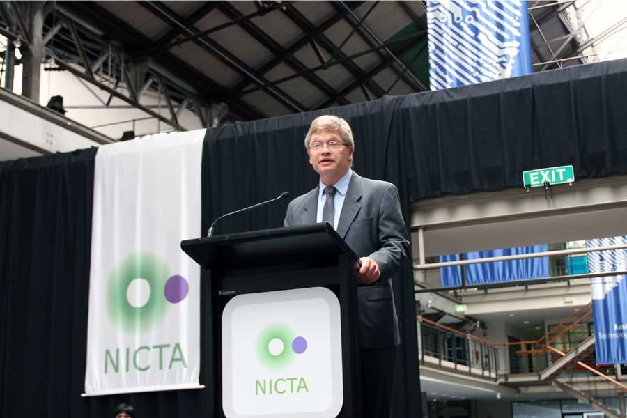 Photos: NICTA Techfest 2012 - Hardware - Networking - Security ...