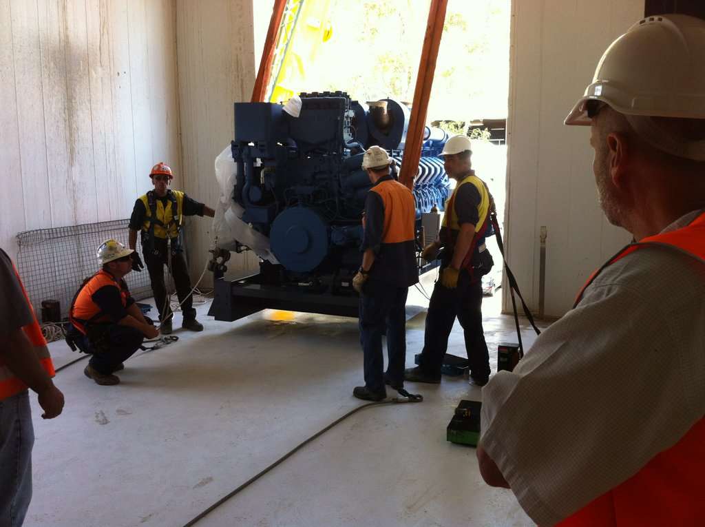 Photos: Macquarie Telecom deploys DRUPS generator - iTnews