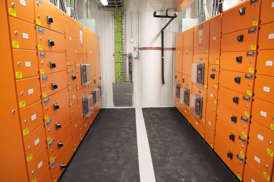 Photos: iseek's Sydney data centre - iTnews