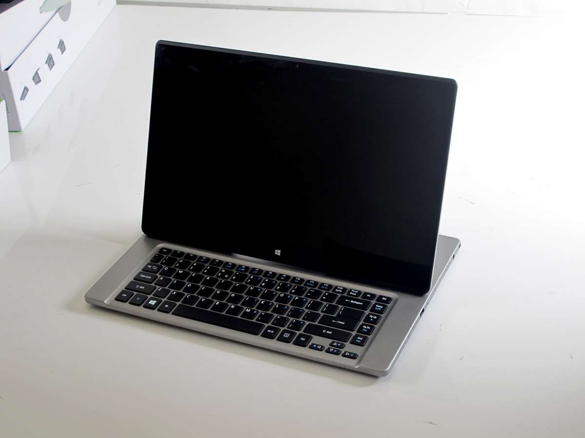First Look: Acer R7 - techpartner.news