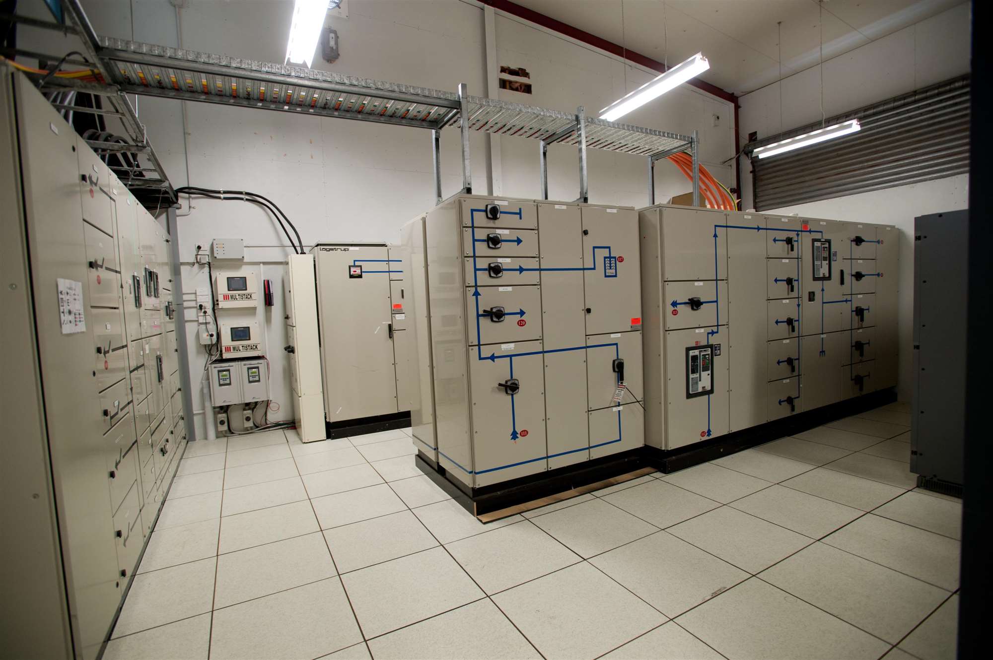 Photos: Vocus expands Auckland data centre - iTnews