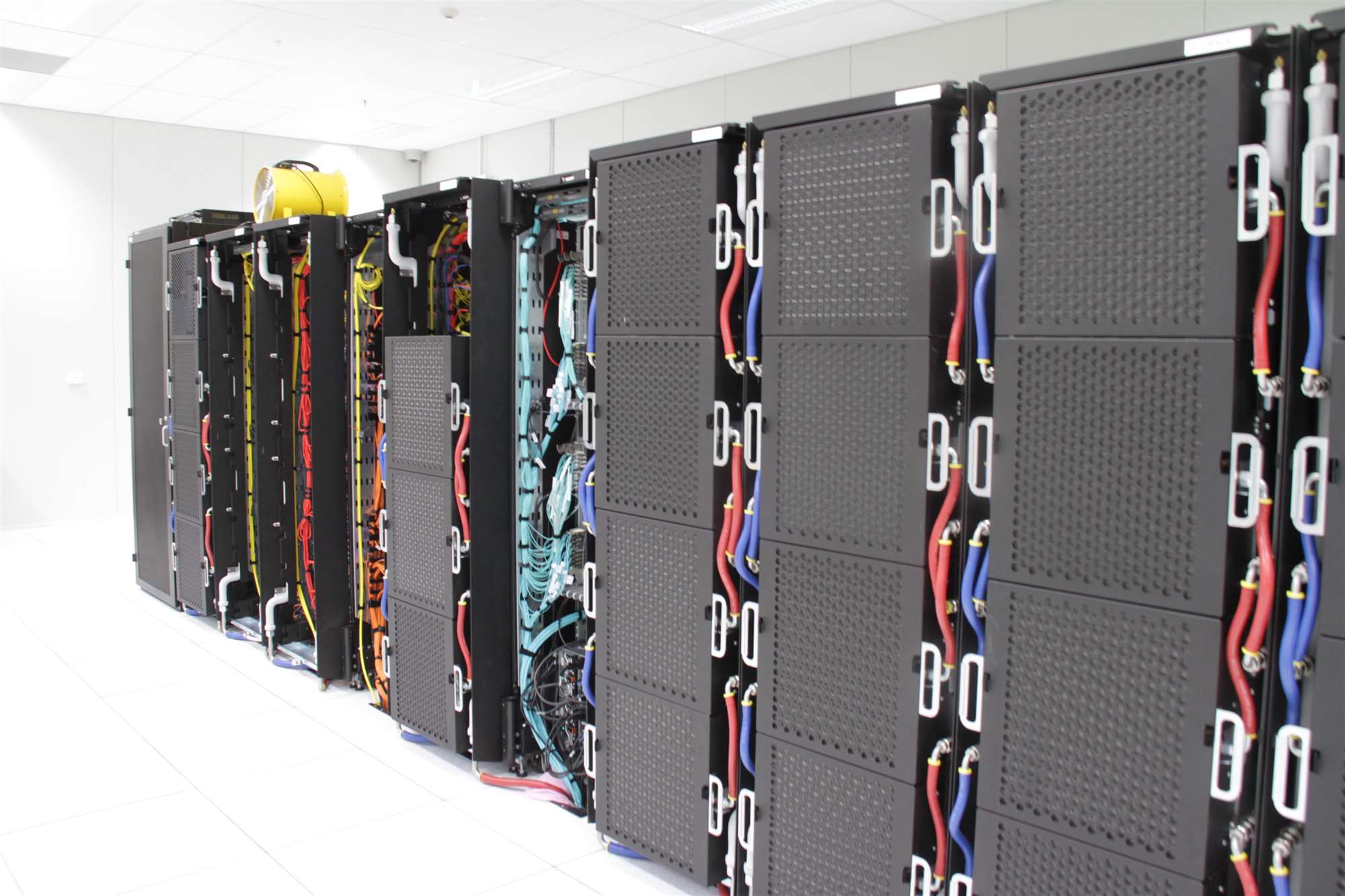 Photos: Pawsey supercomputing centre goes live - iTnews