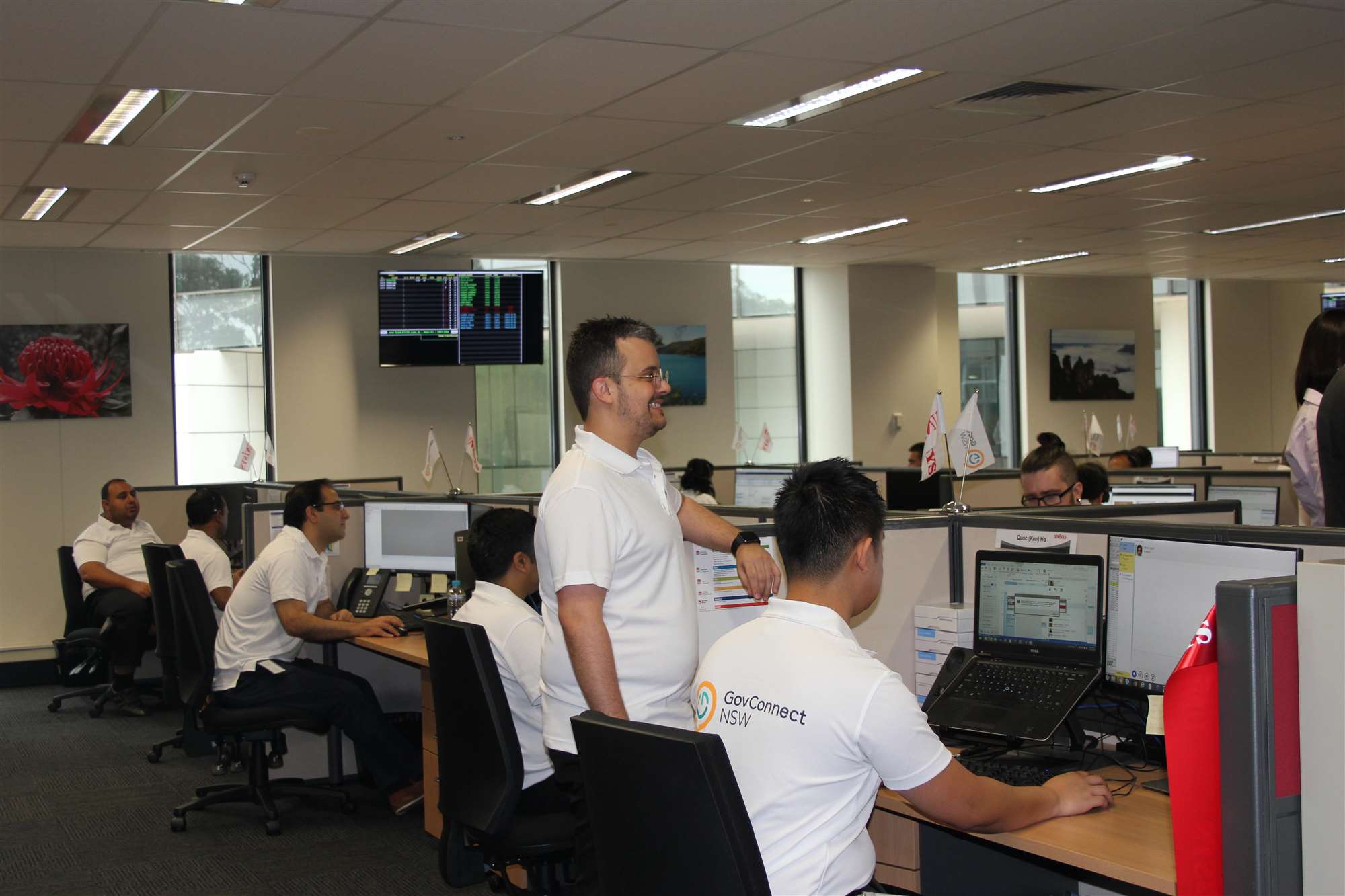 Photos: Inside the NSW govt's outsourced IT support centre - Strategy ...