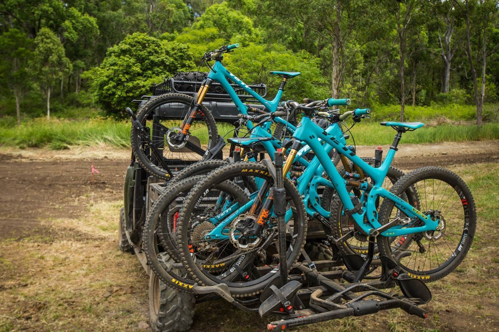The Yeti Factory Enduro team tear up Hidden Vale - Australian Mountain ...