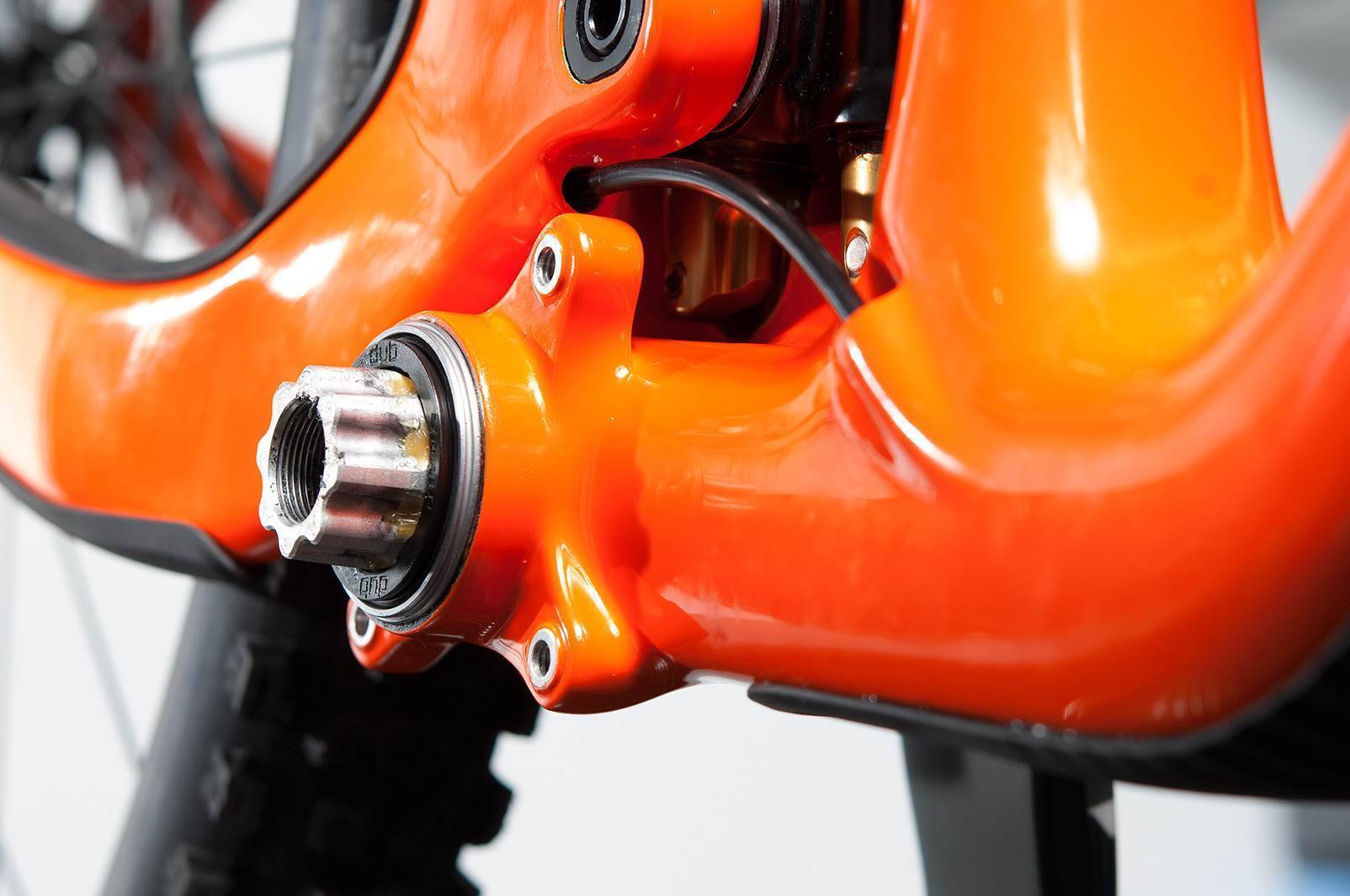 Sram DUB Install - Australian Mountain Bike | The home for Australian ...