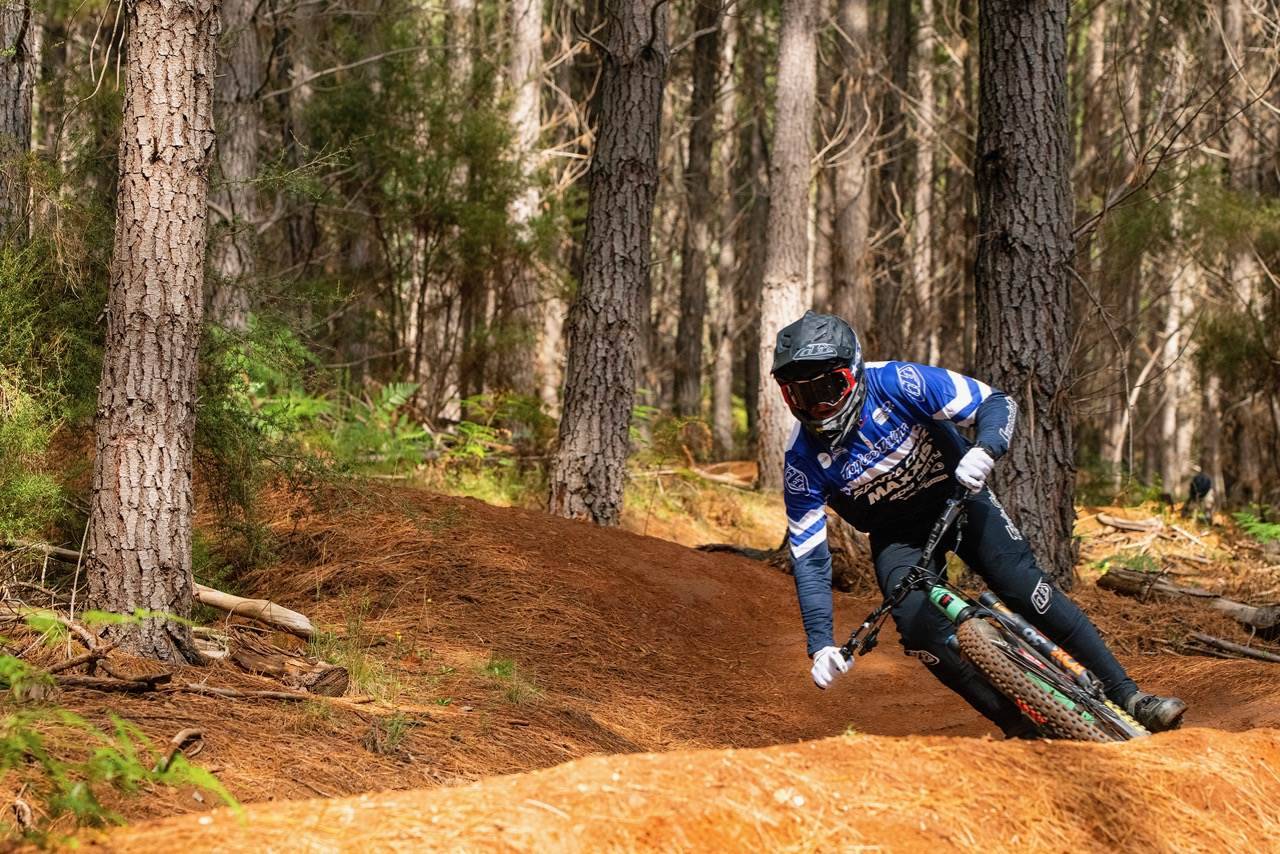 Ben and Oliver Zwar - The Swedish Future - Australian Mountain Bike ...