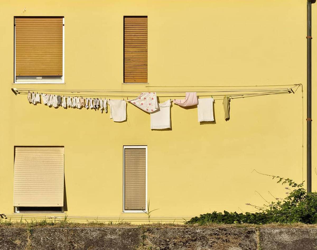 artful washing lines captured by photographer elisa ristori ...