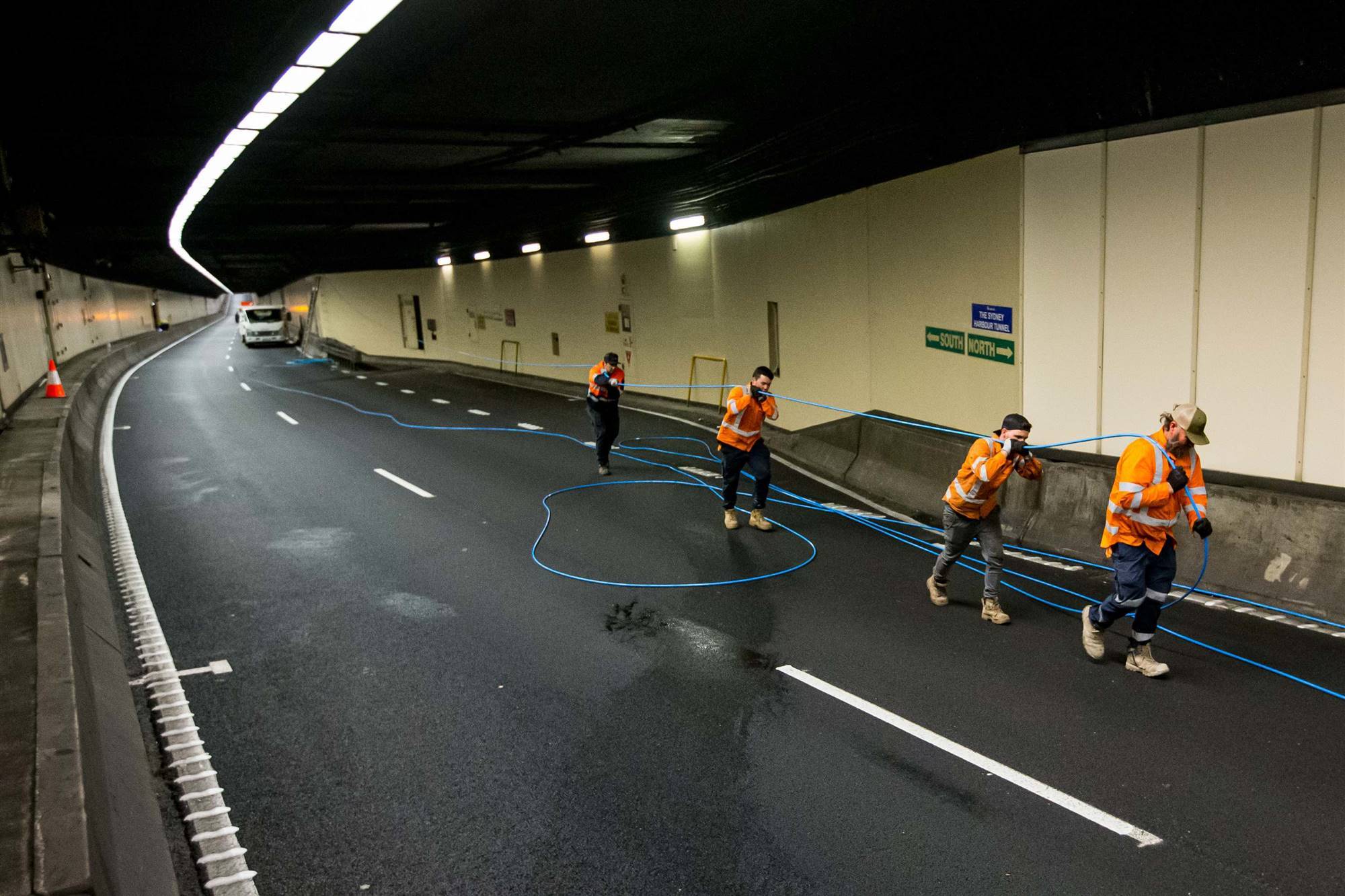 Photos: Aussie Broadband runs dark fibre through Sydney Harbour Tunnel ...