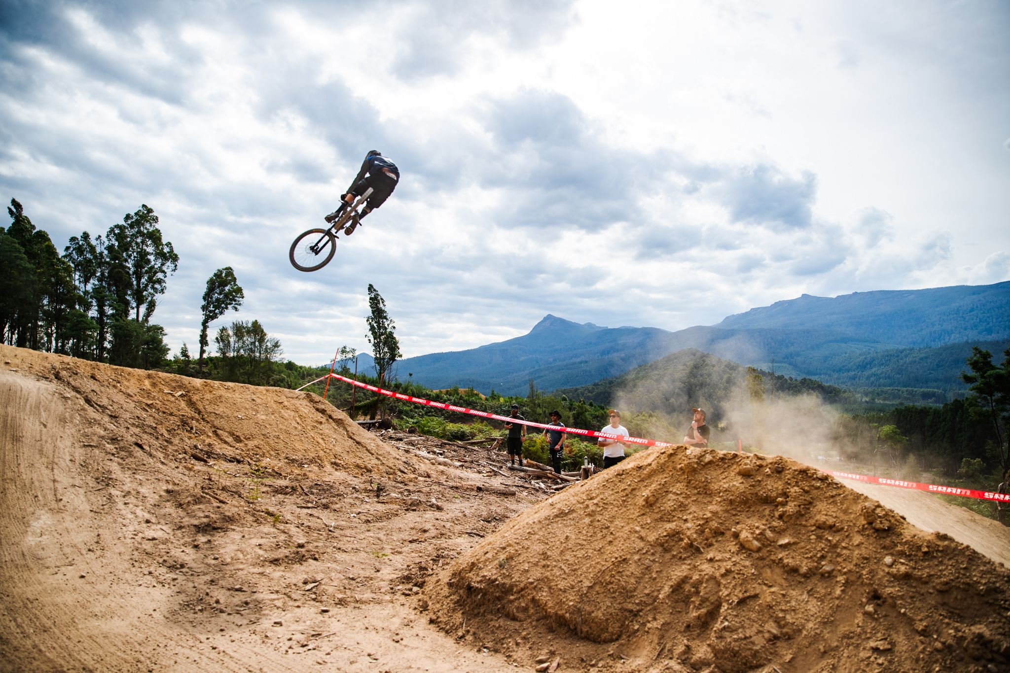 Who can win the Downhill National Championship? - Australian Mountain ...