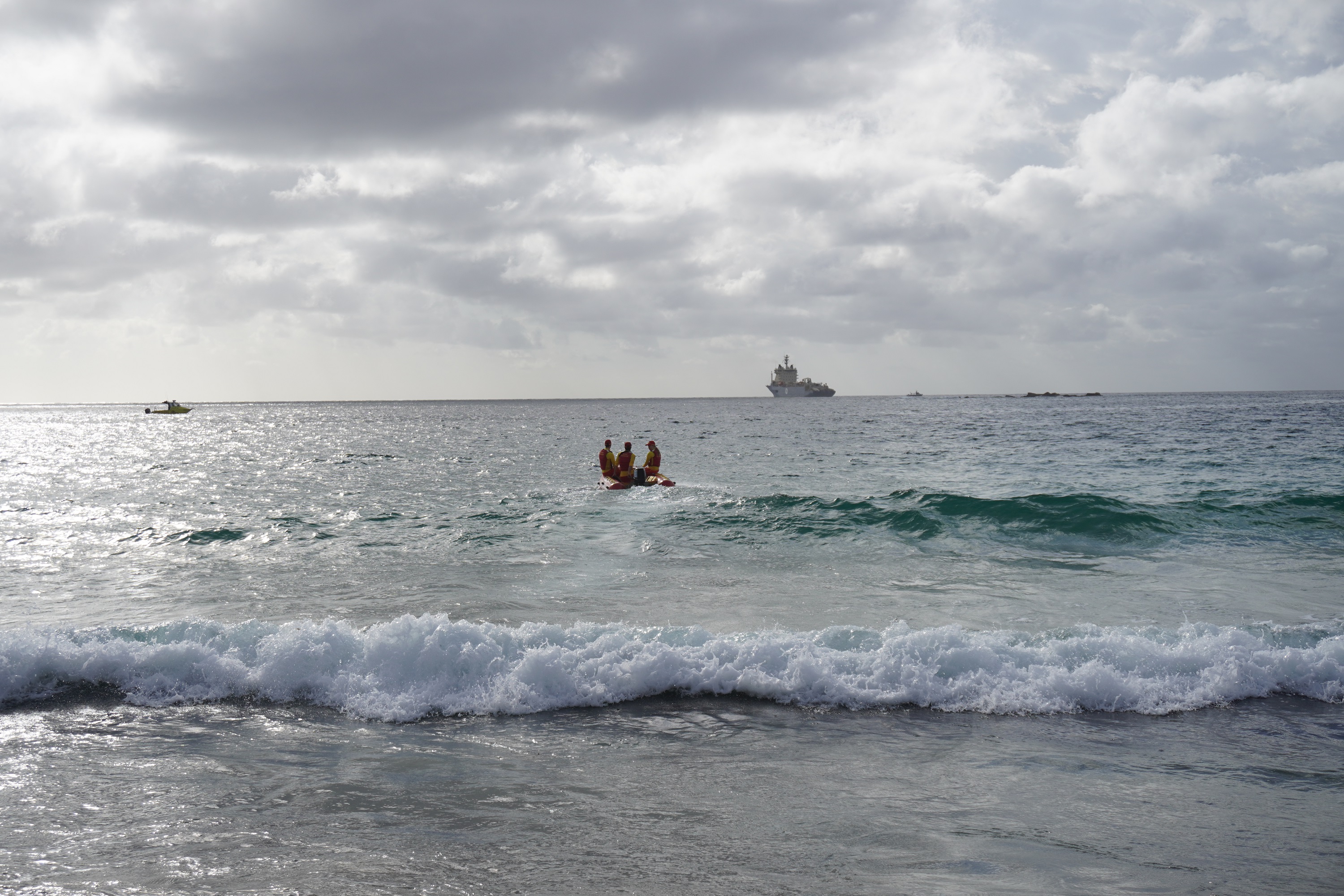 Photos: Southern Cross NEXT cable lands in Sydney - iTnews