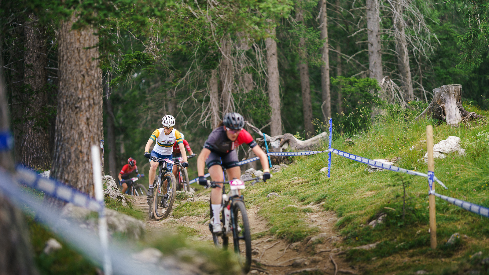 Zoe Cuthbert and Sam Fox top 10 in Lenzerheide | AMBmag.com.au