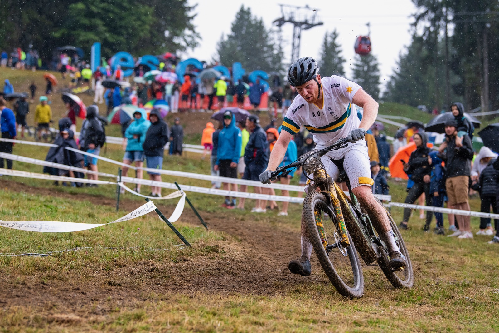 Josh Carlson beats Peter Sagan at e-bike Worlds | AMBmag.com.au