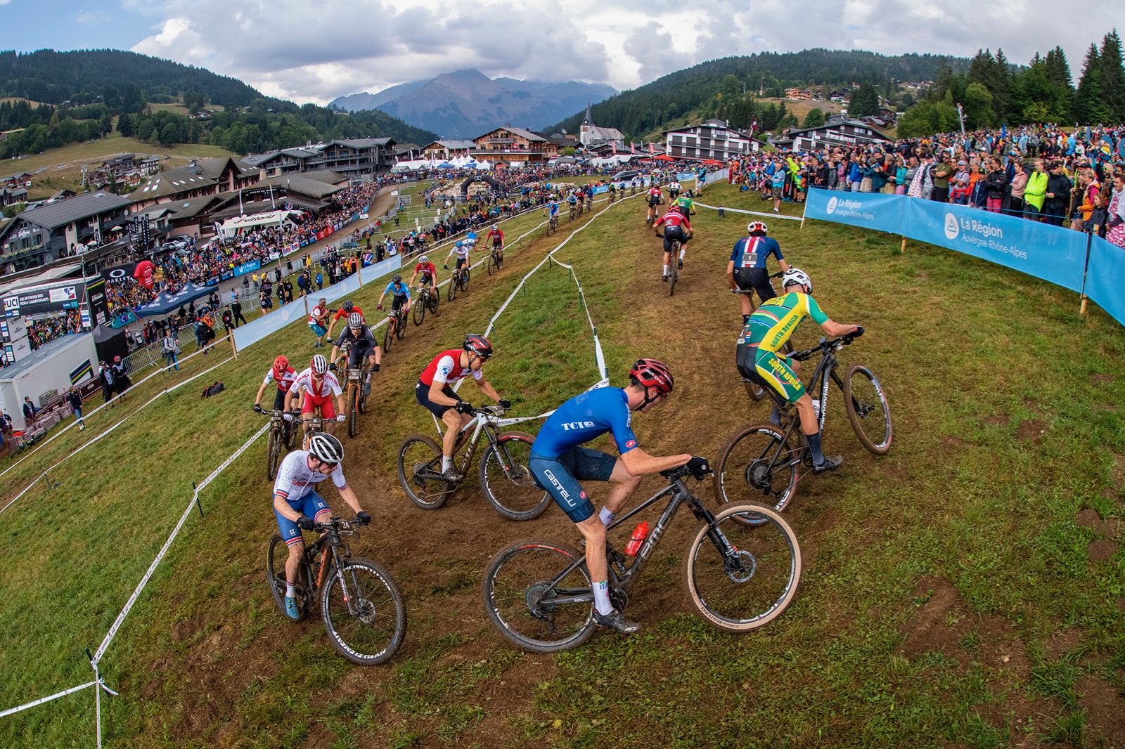 All the action at Short Track World Champs! | AMBmag.com.au