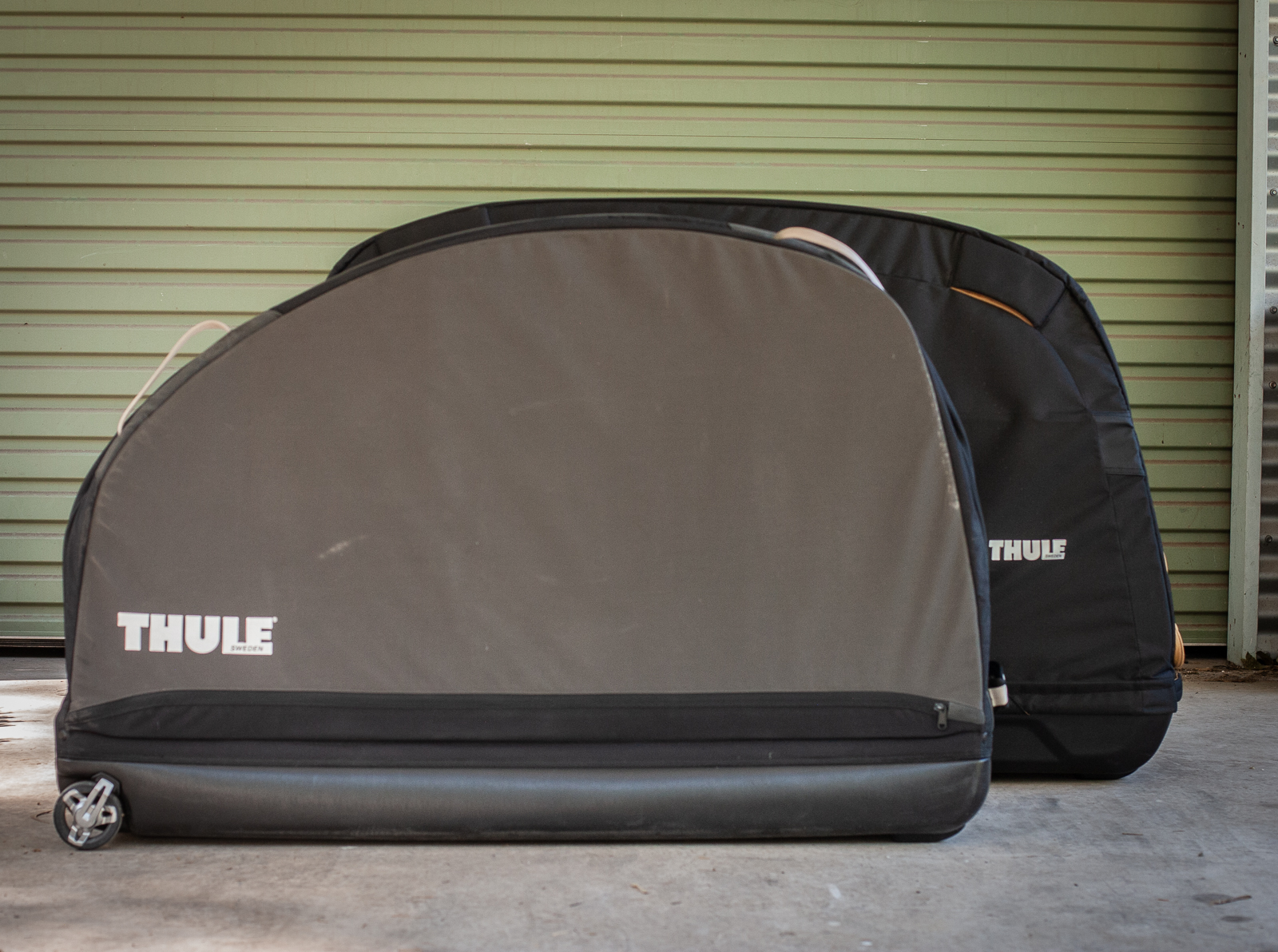 How to pack your bike in a Thule RoundTrip bag | AMBmag.com.au