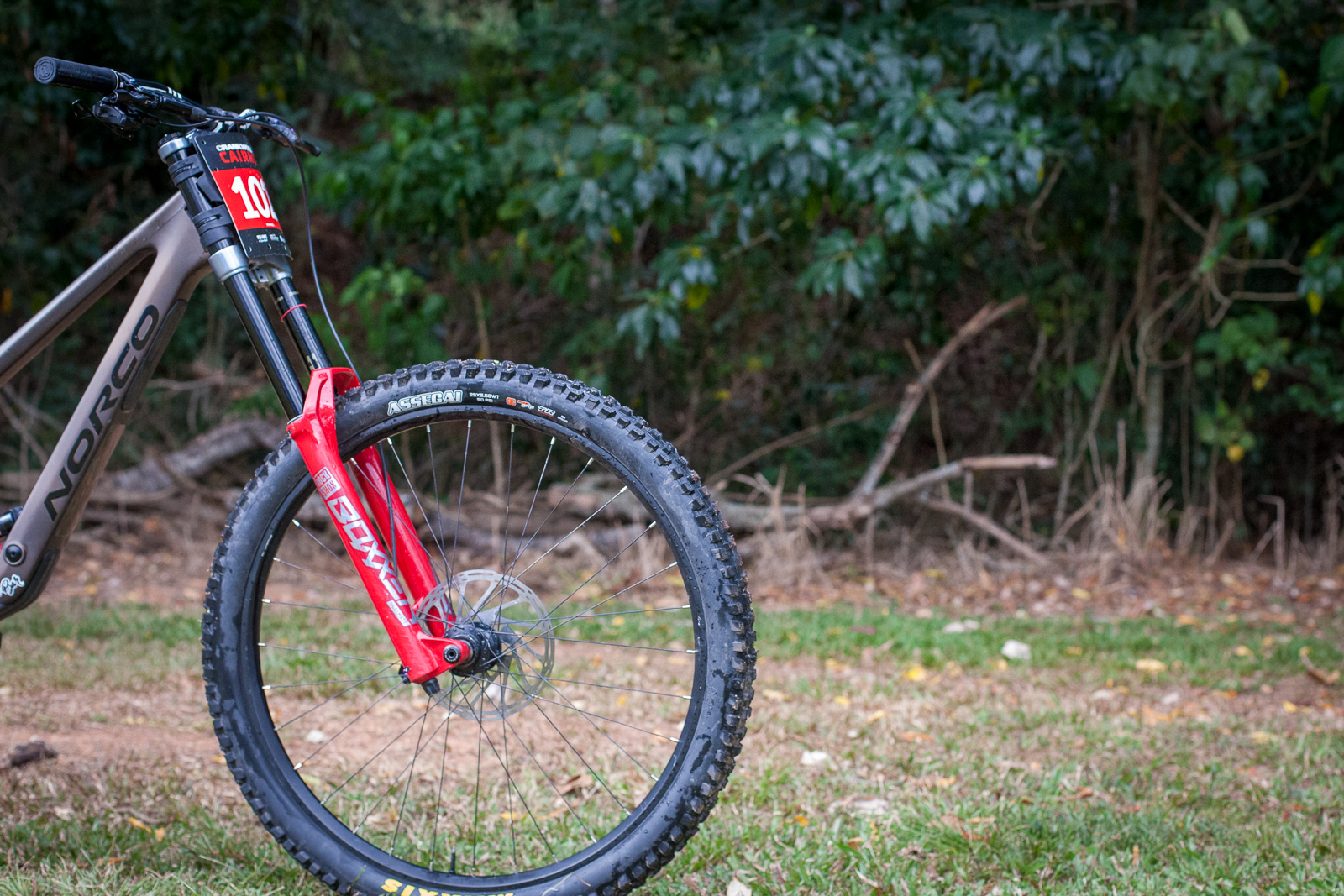 BIKE CHECK: Ellie Smith's Norco Range DH bike | AMBmag.com.au