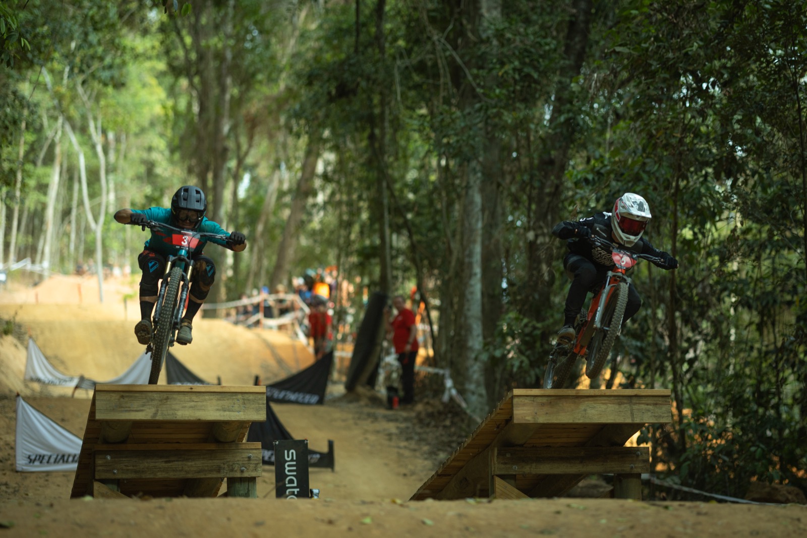 Sik Mick and Caroline Buchanan win Crankworx Cairns Dual Slalom ...