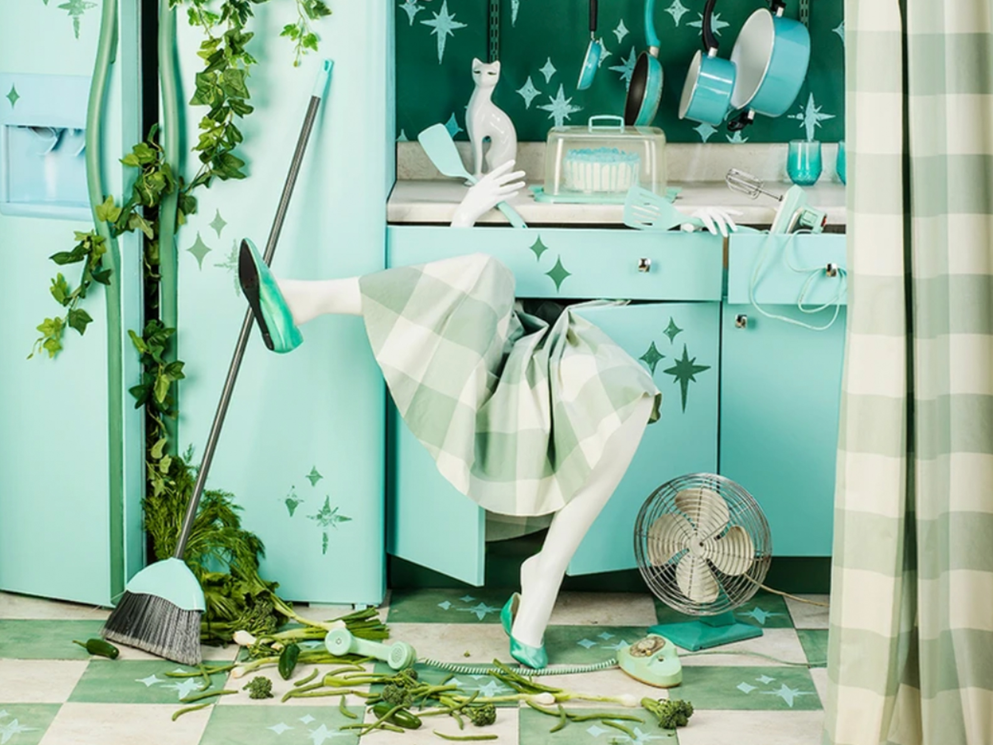 get a load of patty carroll’s satirical snaps • photography • frankie ...