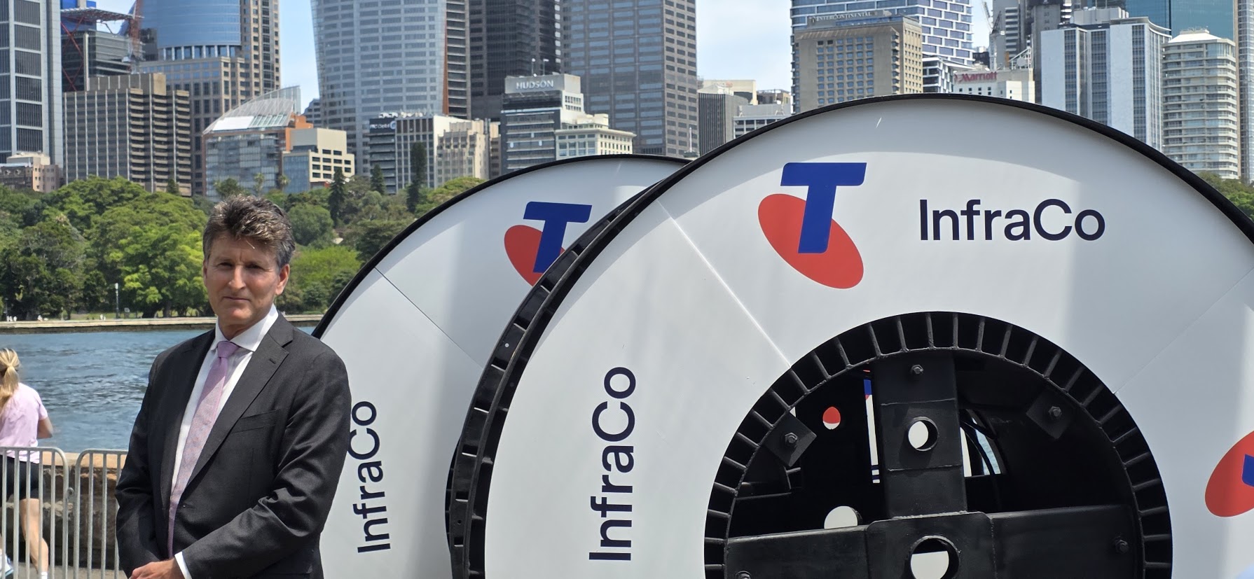 Photos: Telstra launches the Aura fibre optic network - iTnews
