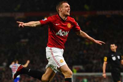 Strachan standing by Fletcher - FTBL | The home of football in Australia