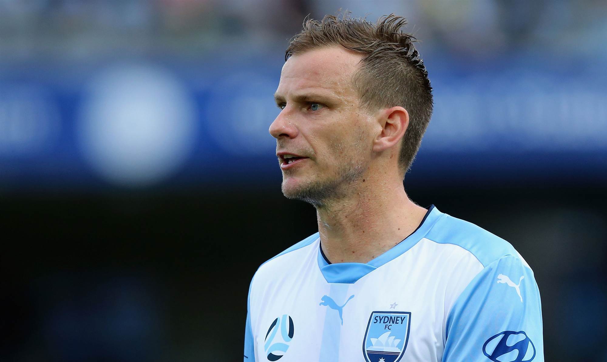 Alex Wilkinson sticks with Sydney FC - FTBL | The home of football in ...