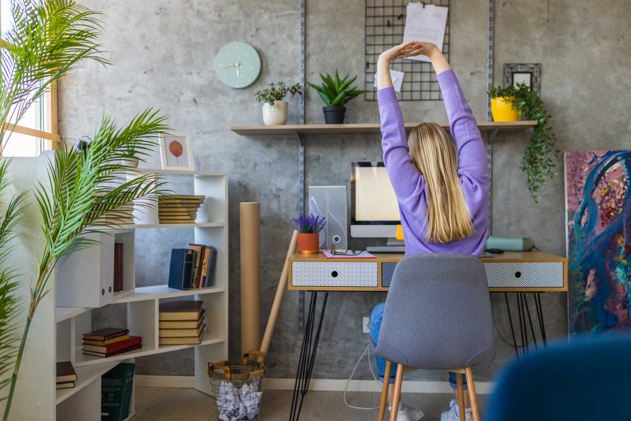 7 Embarrassment-Free Desk Stretches
