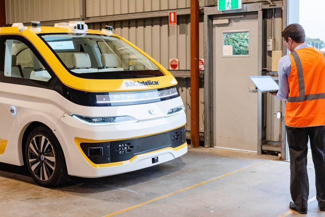 Driverless taxi arrives in Australia for closed-track tests - iTnews
