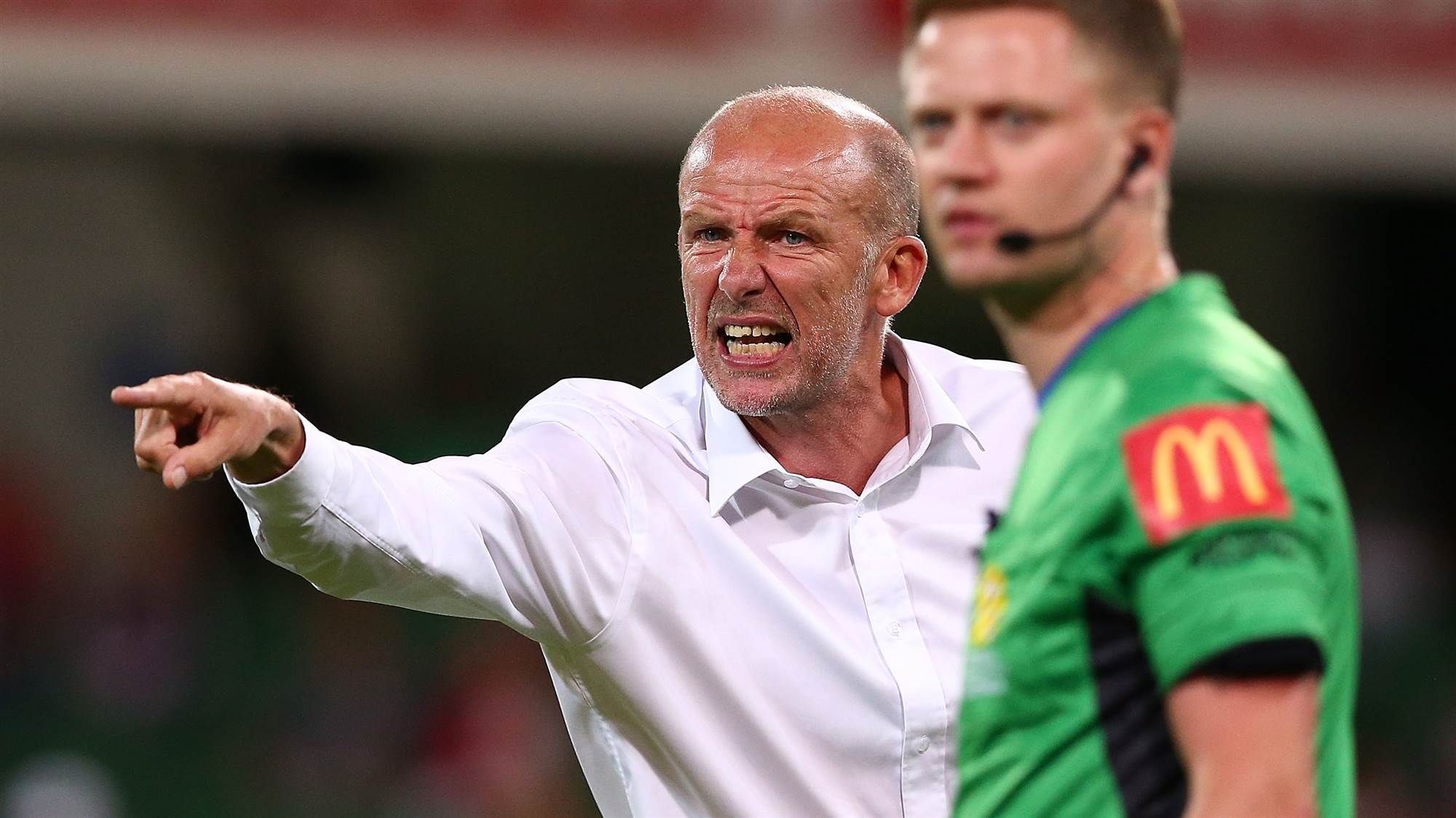 Kenny Lowe launches expletive-filled rant at training - FTBL | The home ...