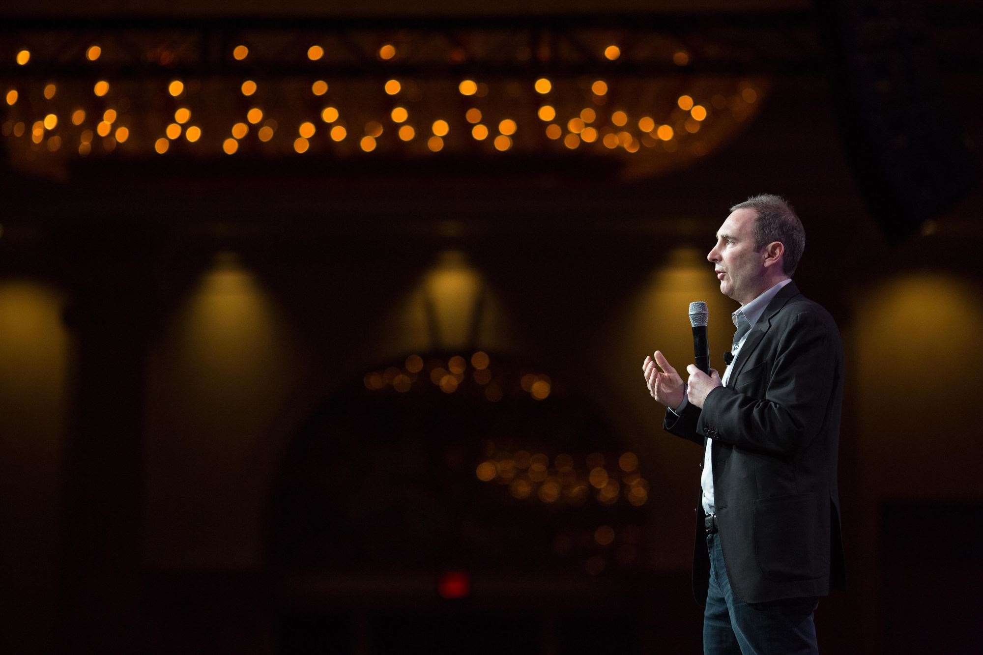 AWS pushes deeper into IT management - iTnews