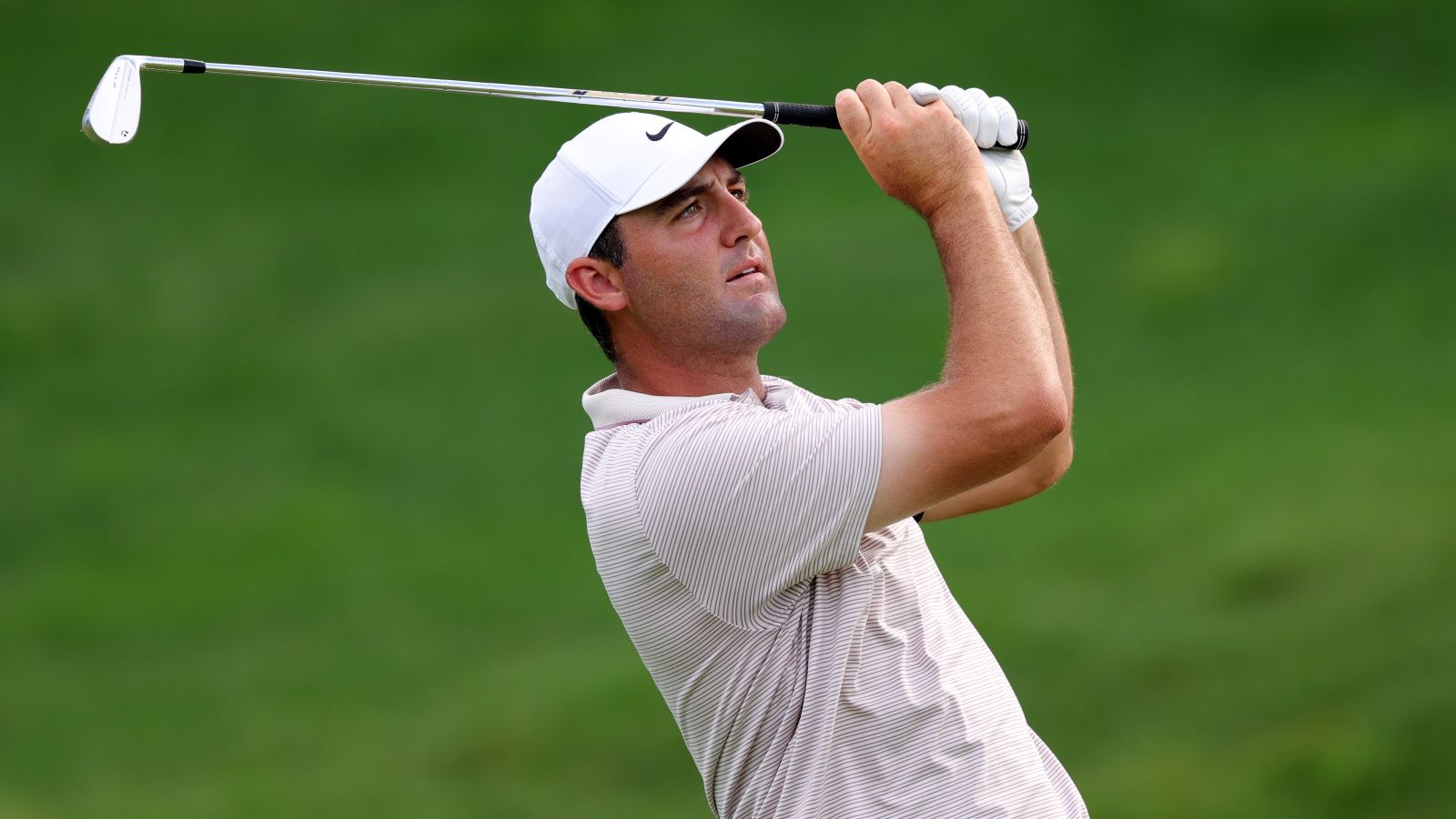 World's top player and a struggler off to flying start - Golf Australia ...