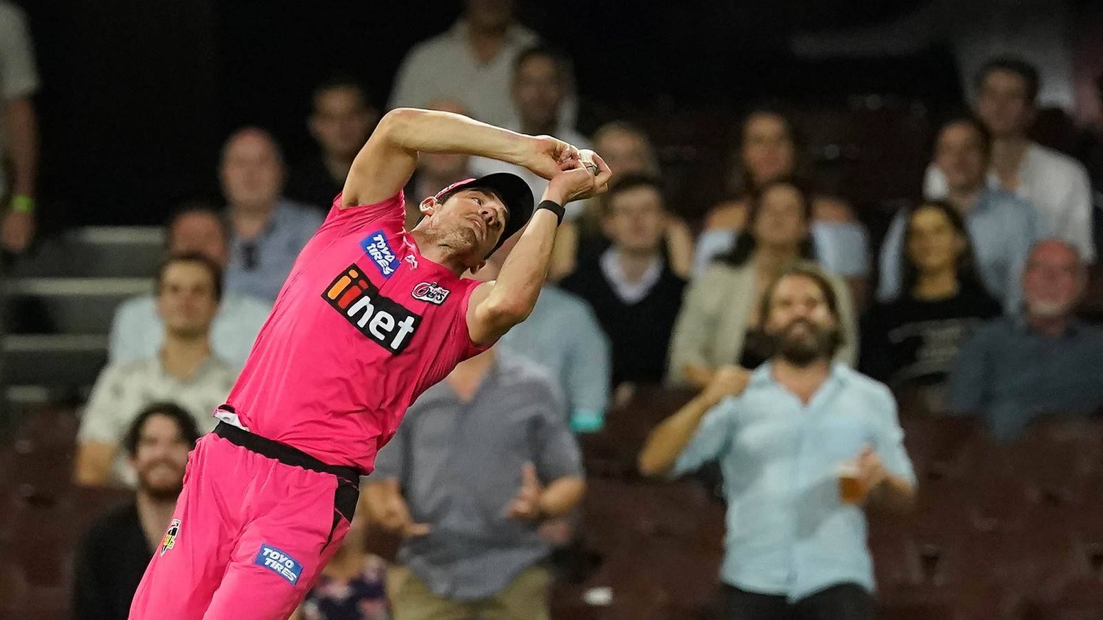 Sixers See Off Stars in Sydney - Cricket - Inside Sport