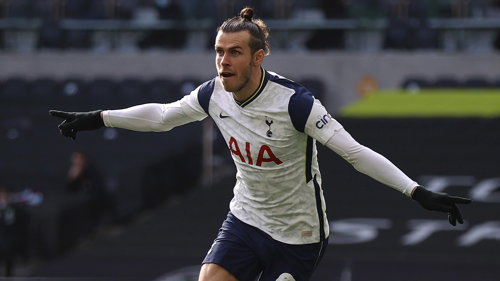 Bale spurs on Tottenham, win for Liverpool - FTBL | The home of ...