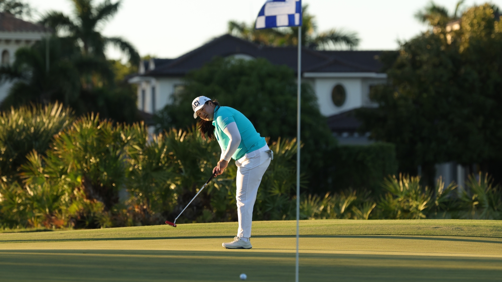 Angel Yin rides hot putter to take lead in LPGA finale - Golf Australia ...