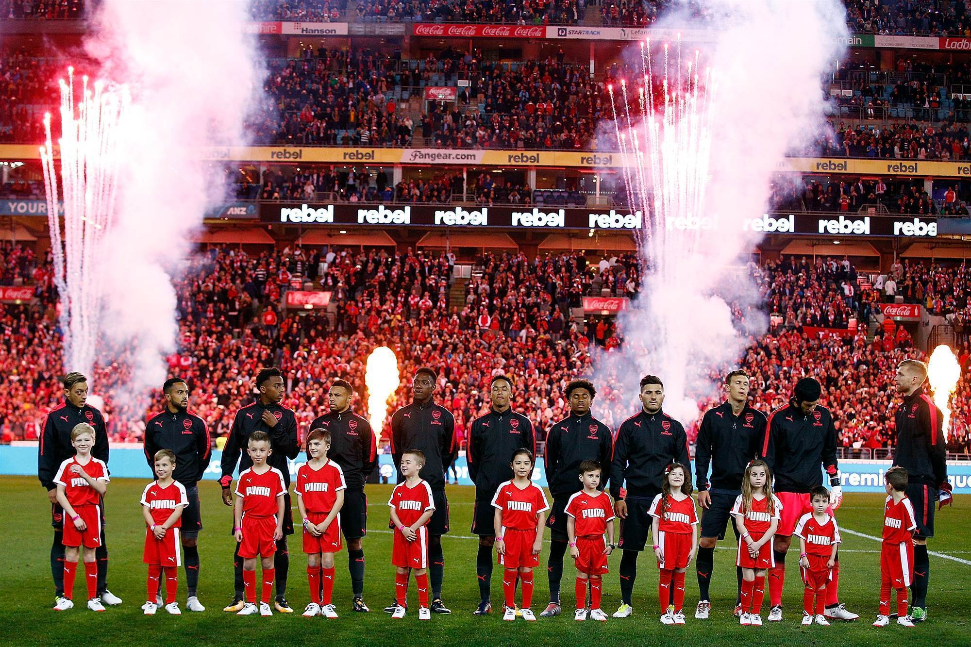 Gunners blown away by Sydney crowd - FTBL | The home of football in ...