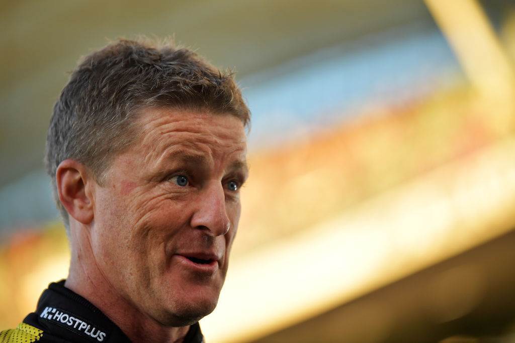 Hardwick clashes with Tigers fan - AFL - Inside Sport