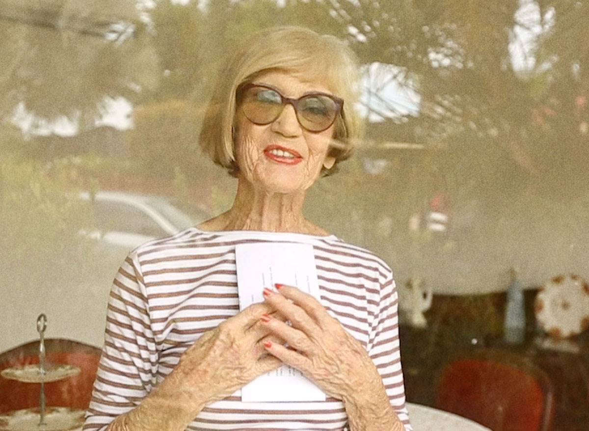 watch mums read touching letters from their children in lockdown • art ...