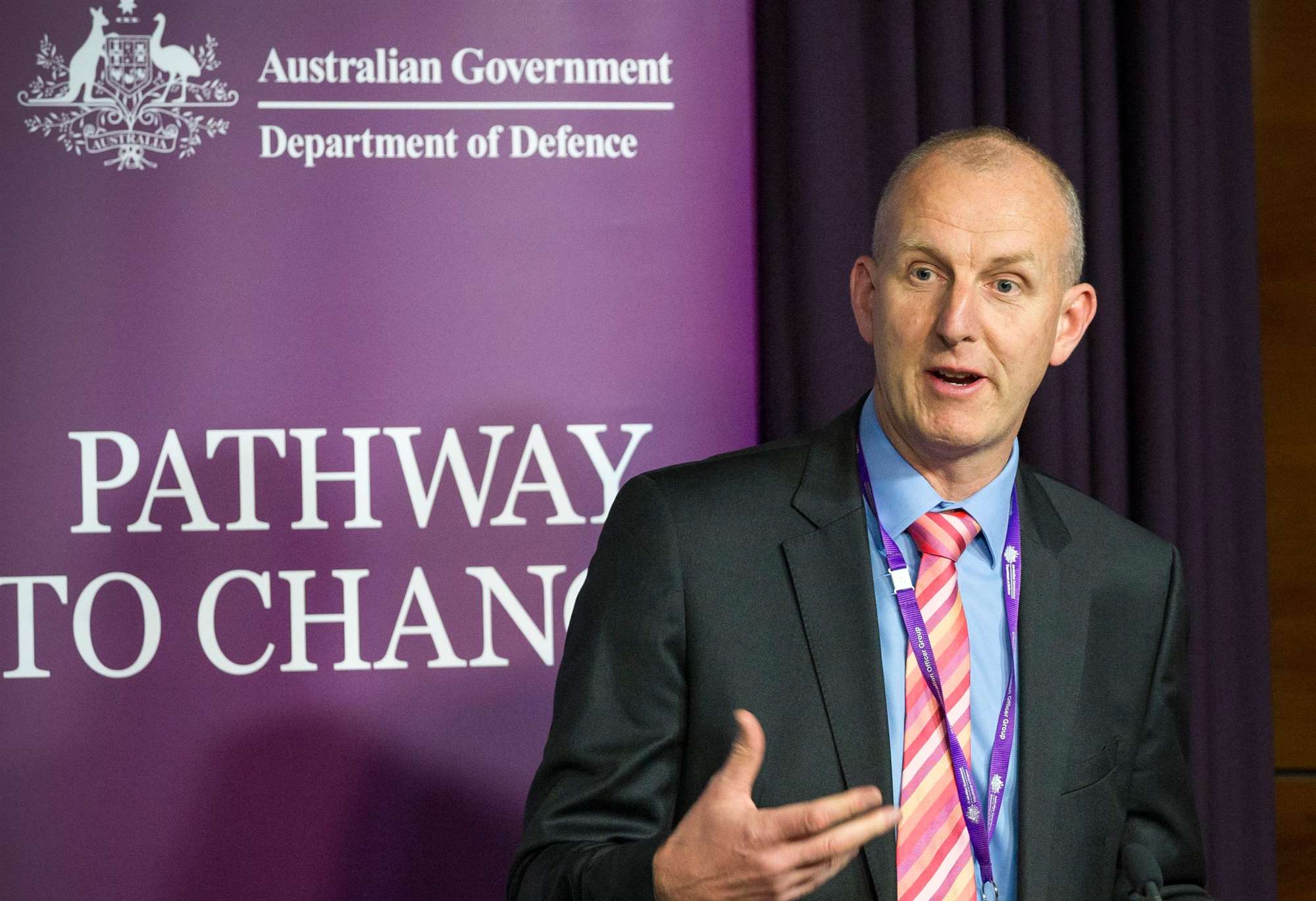 Defence CIO wrestles with credibility - iTnews