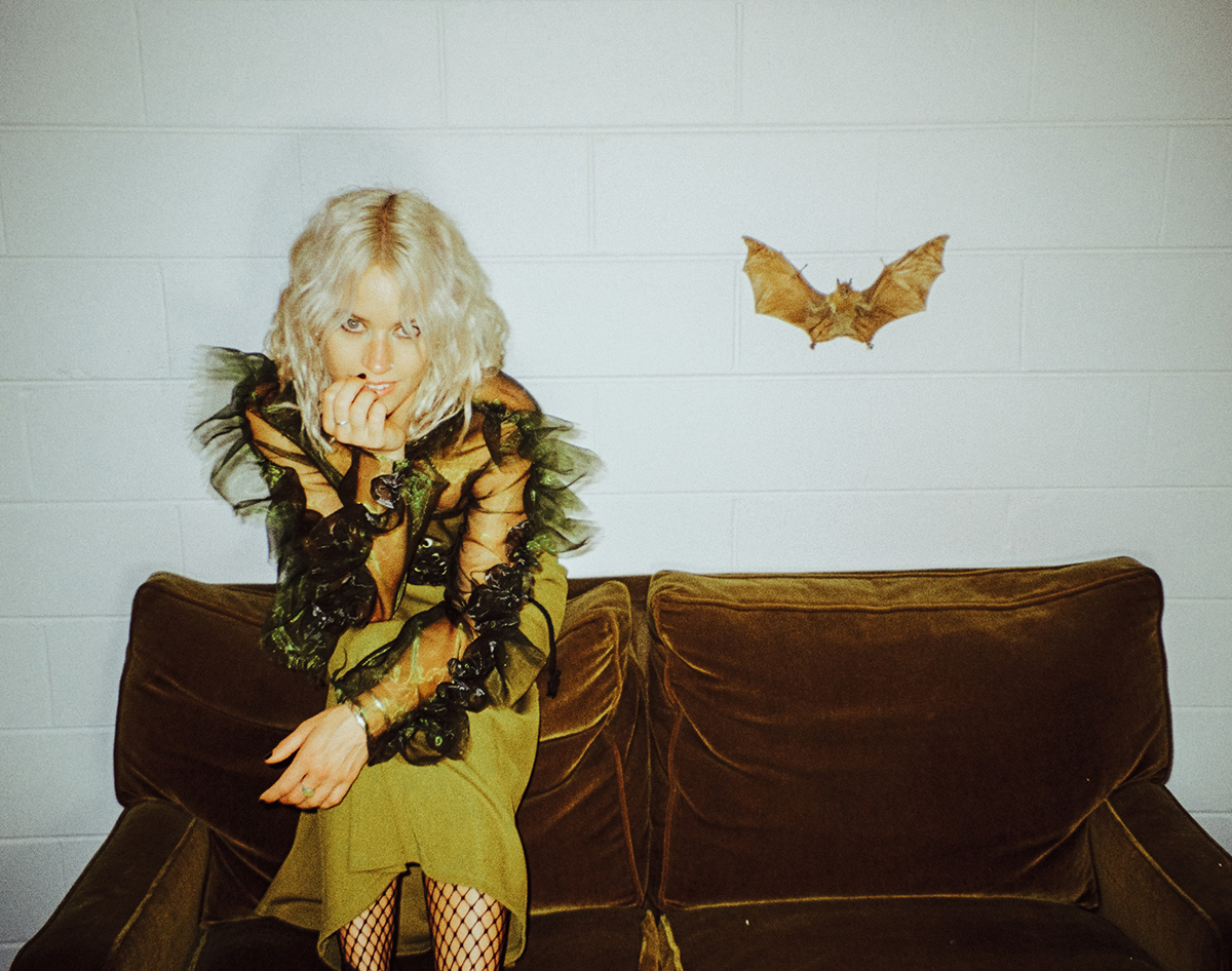 tunesday – a chinwag with annie hamilton • music • frankie magazine ...