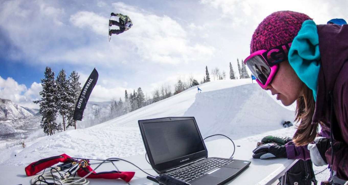 Intel brings IoT to snowboards, shoes and sunnies - News - IoT Hub