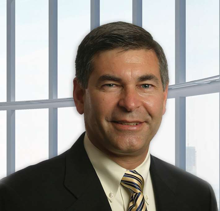 Symantec CEO to leave as earnings forecast falls - iTnews