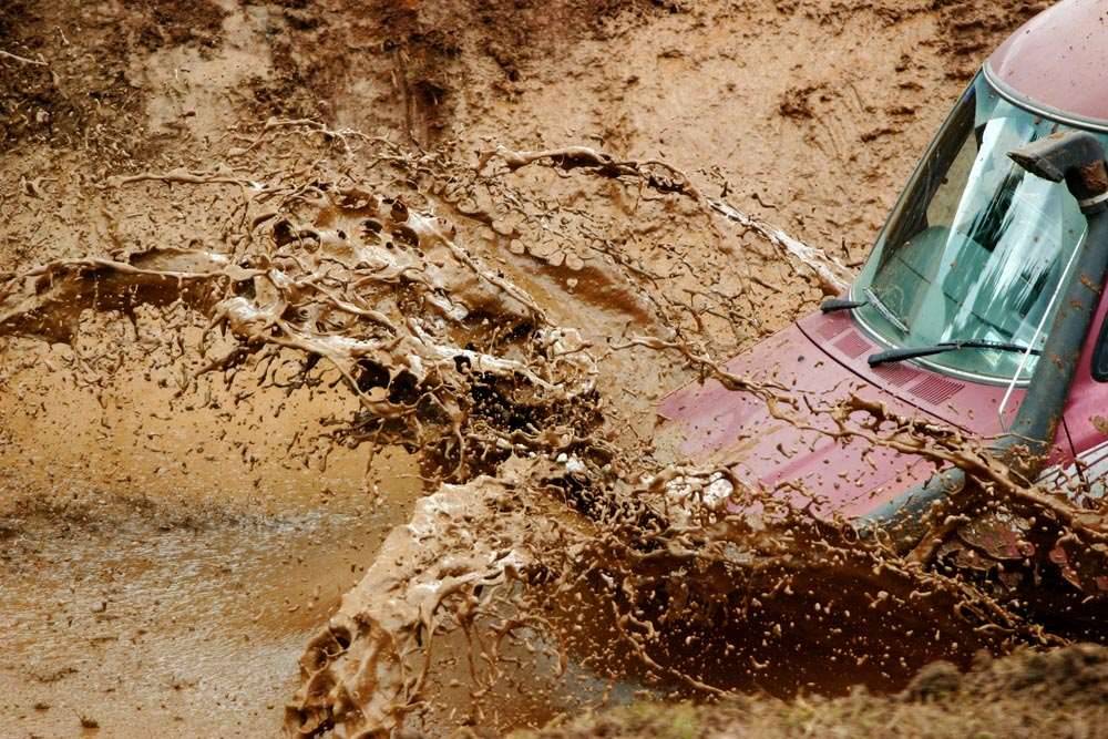 Bogged 4WD behind 19-hour NT internet outage - iTnews