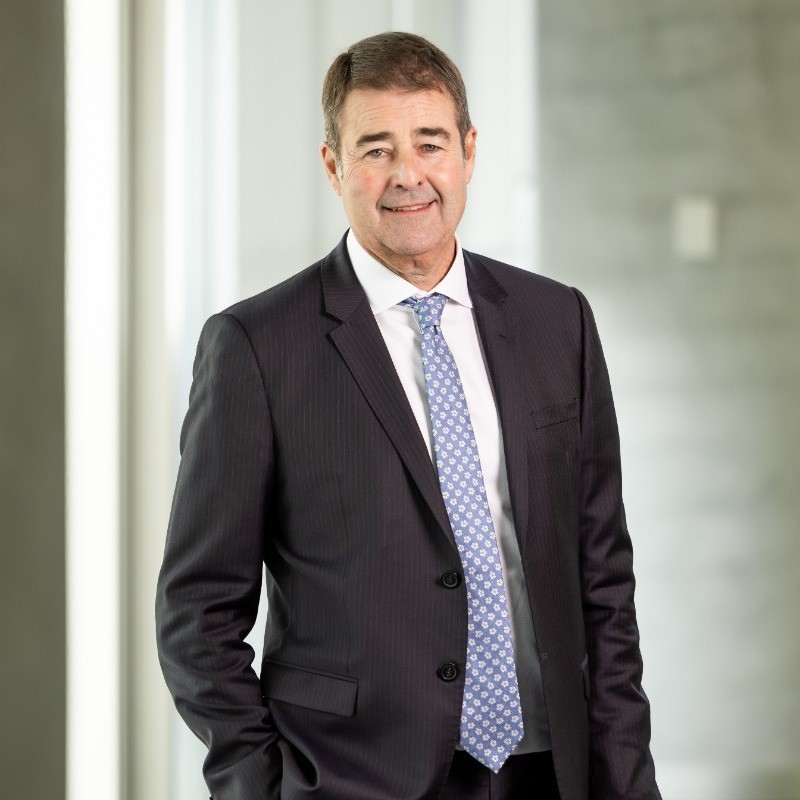 Bendigo and Adelaide Bank selects Richard Fennell as new CEO - iTnews