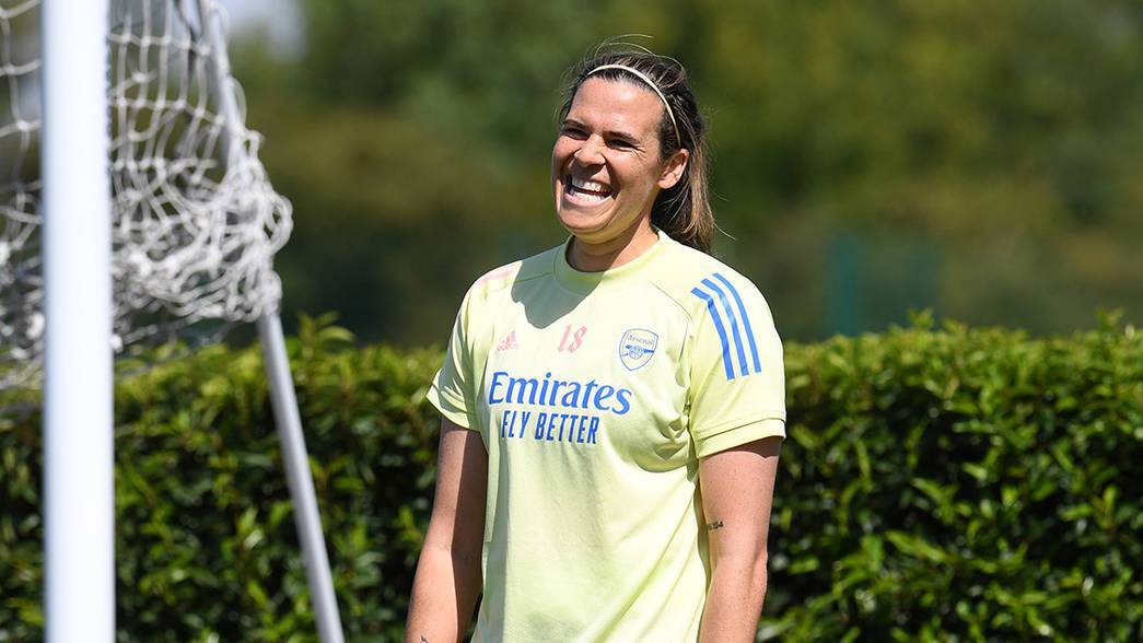 Williams to benefit from Montemurro's unique goalkeeper policy - FTBL ...