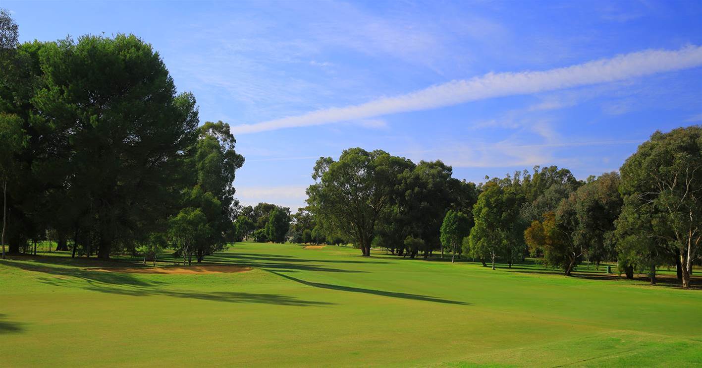 REVIEW: Tocumwal Golf & Bowls Club - Courses and Travel - Golf ...