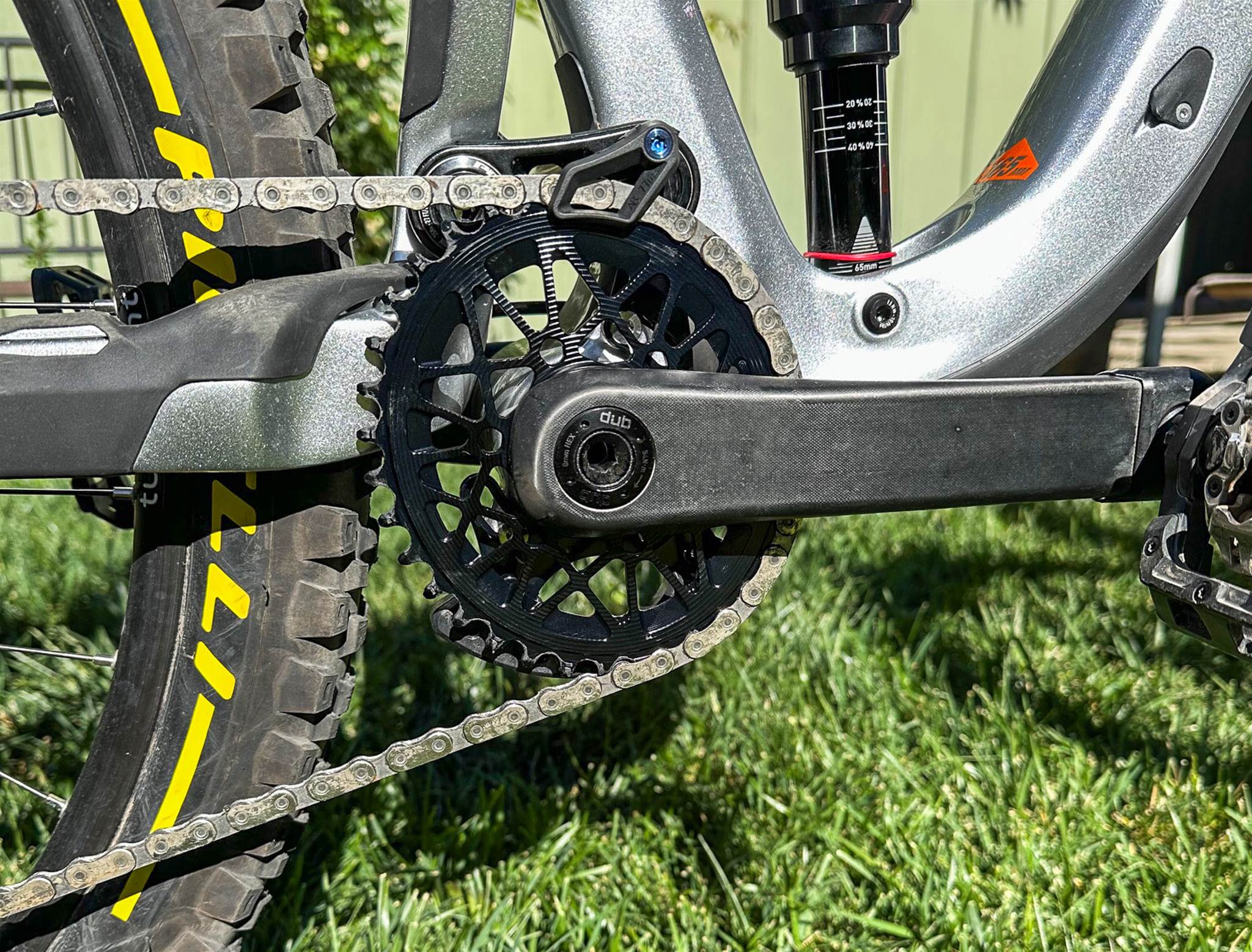 TESTED: absoluteBLACK Oval T-type chain ring | AMBmag.com.au