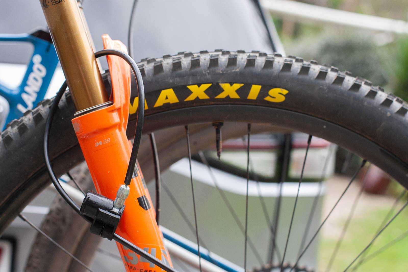 1ST LOOK: Thule Helium Platform XT bike rack | AMBmag.com.au