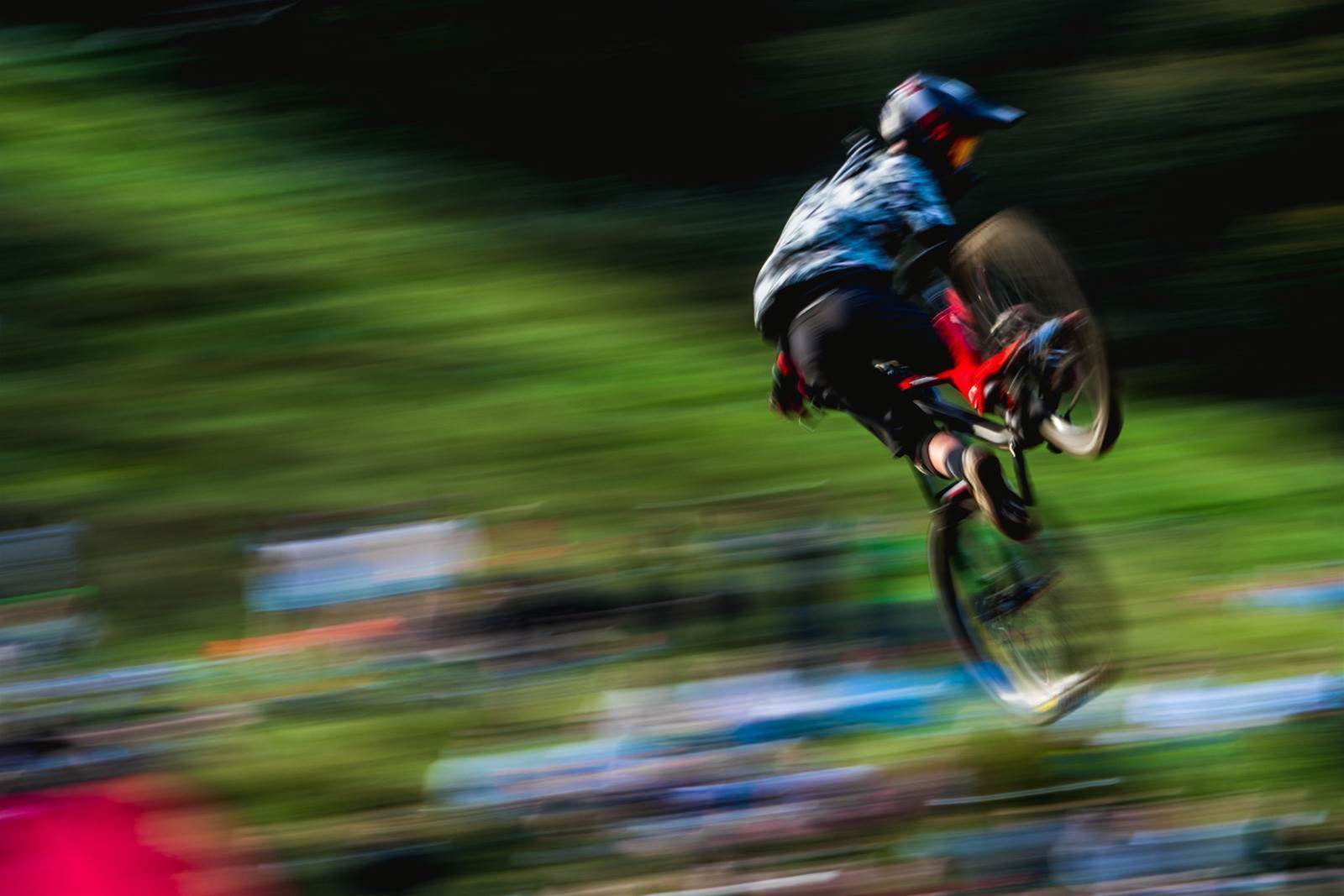 Duke Millington whips to victory at Cannonball - Australian Mountain ...