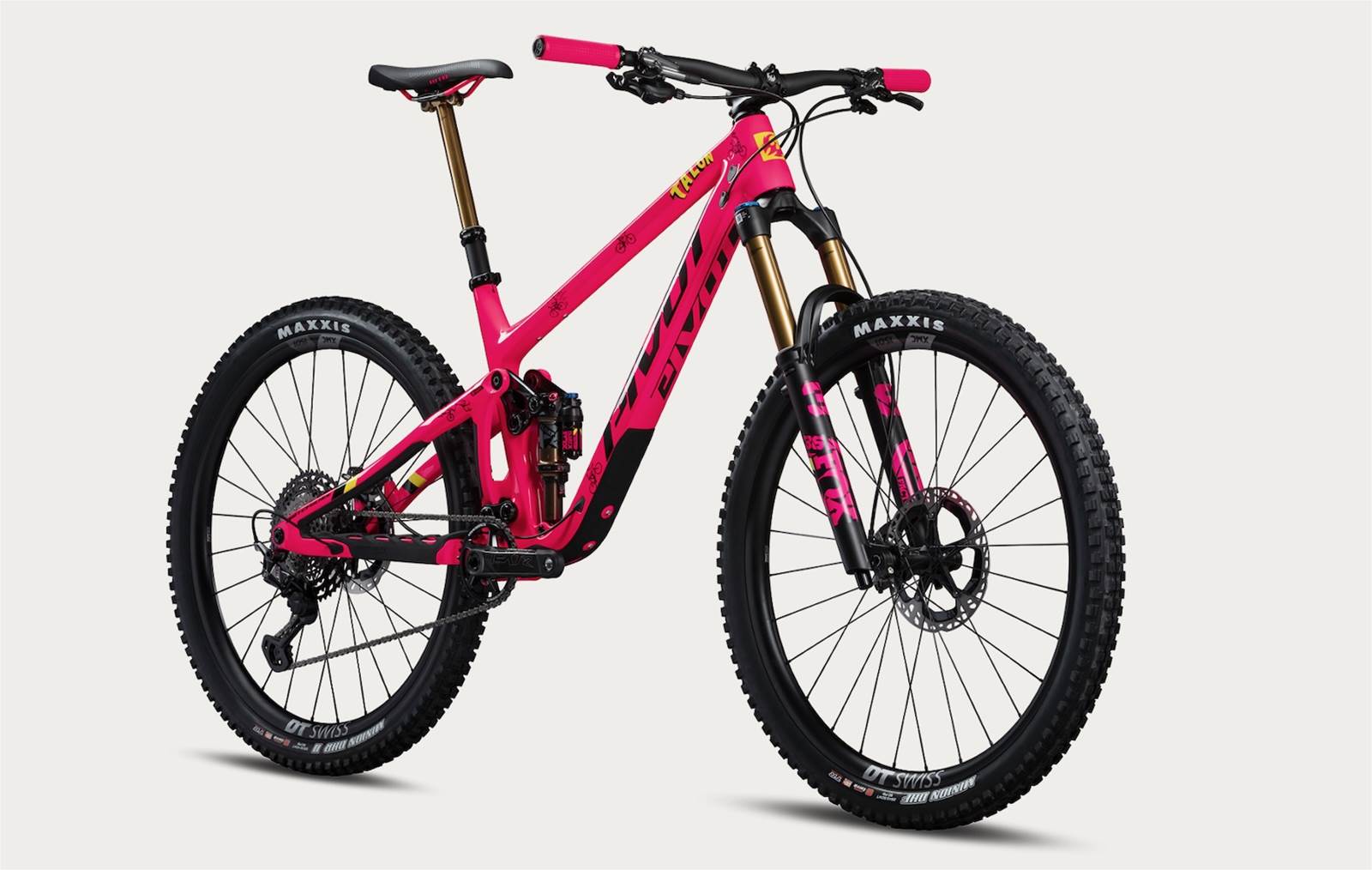 All about the 2024 Pivot Switchblade | AMBMag.com.au