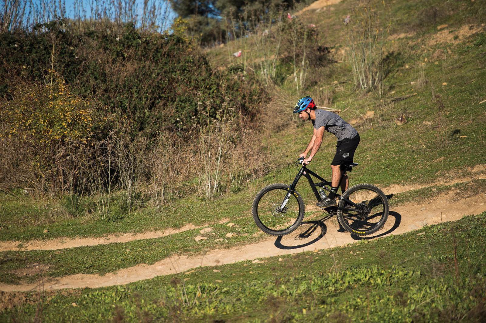 How to take drops at speed - Australian Mountain Bike | The home for ...